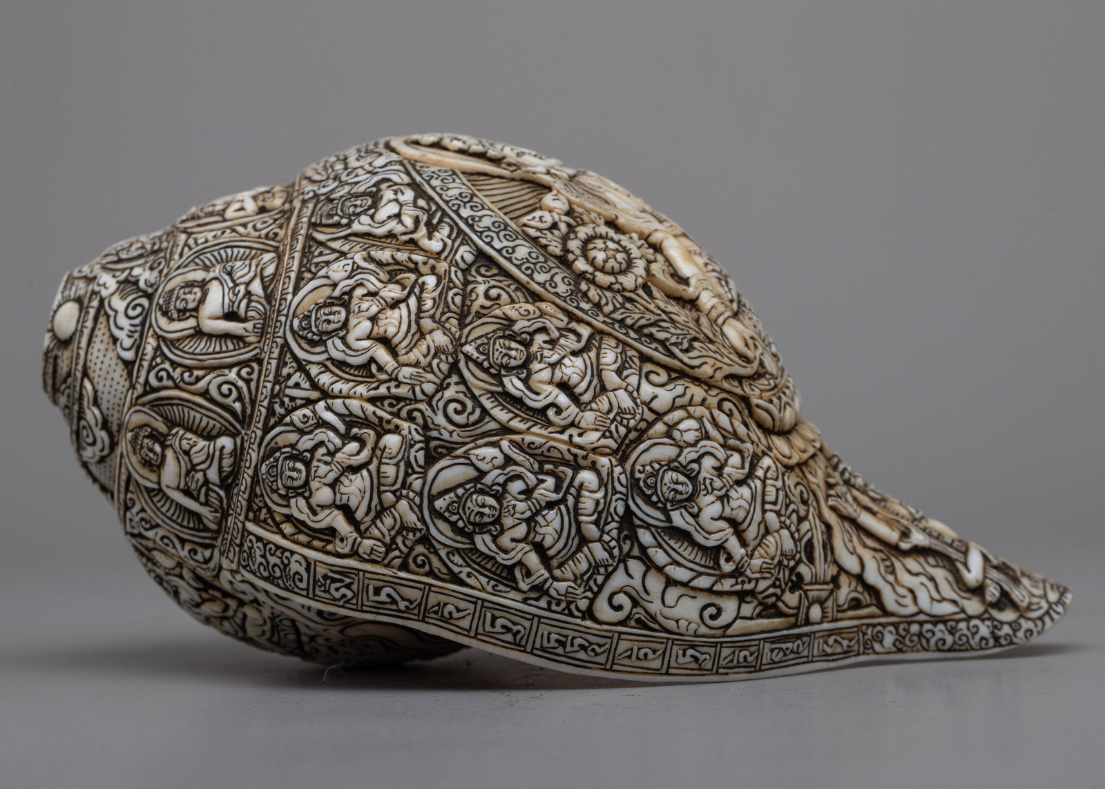 Deities Carved Buddhist Sankha | Unveiling Spiritual Mastery of Artist