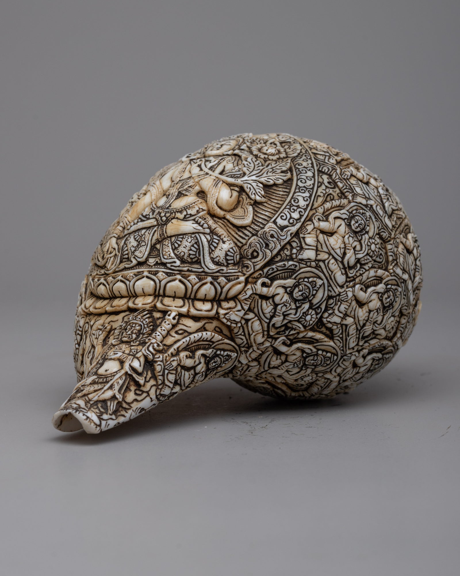 Deities Carved Buddhist Sankha | Unveiling Spiritual Mastery of Artist